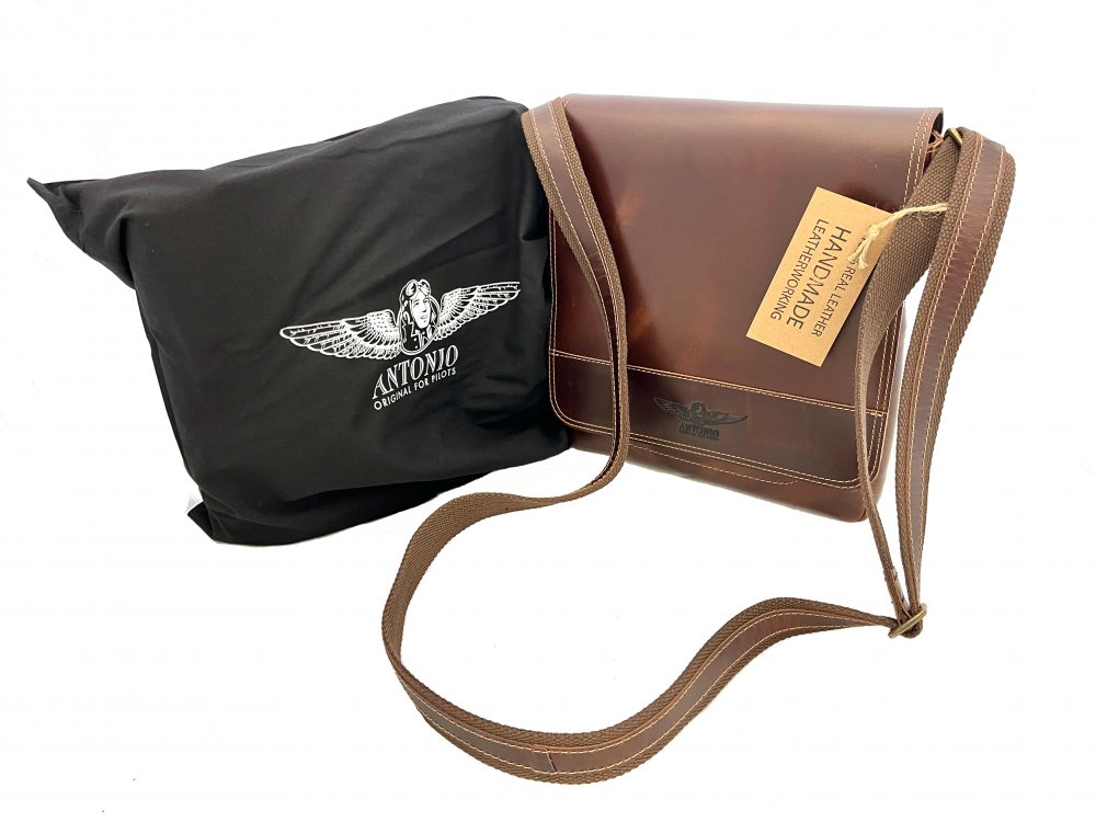 Shoulder bag made of genuine leather with an airplane motif. A great ...